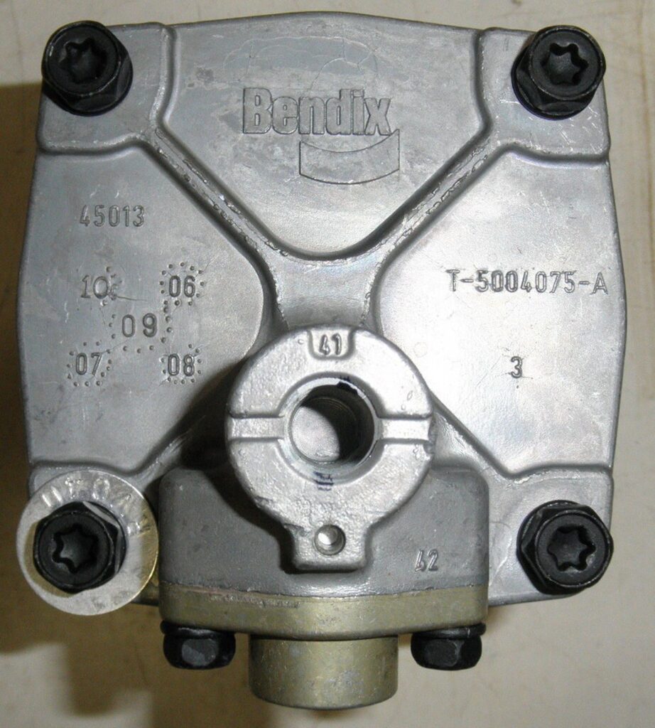 Bendix Brake Valve 801336 RV040 5009558 3KK117 3345864 2530-01-517-4444 ...