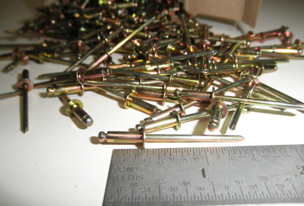 100 Cadmium Plated Pop Rivets 1/8 x 3/8 Grip 5320-00-865-8994 Mil-Spec ...