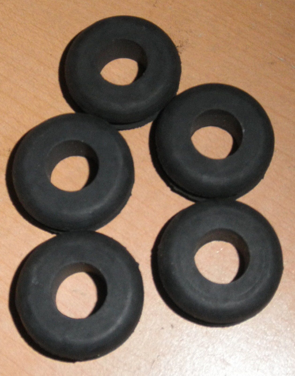 375-Rubber-Grommet-Wire-Firewall-Bulkhead-Bushing-Qty-5-Mil-Spec ...