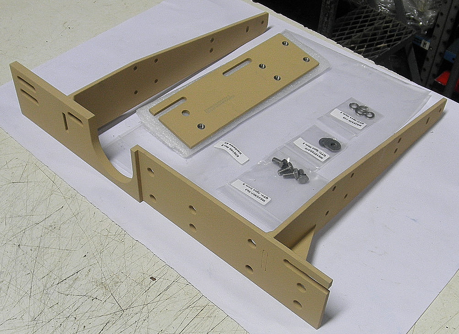 5340-01-681-1994 630100 Bracket; Mounting ⋆ DP Equipment LLC